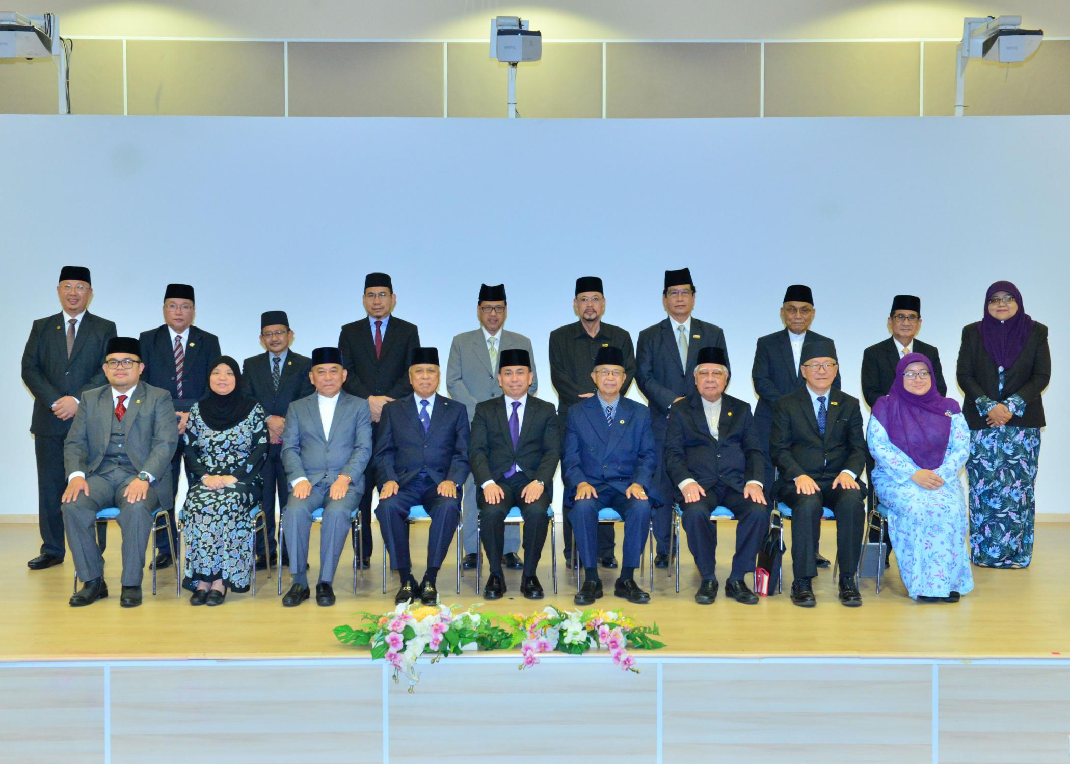 News - MMN members discuss with the Department of...