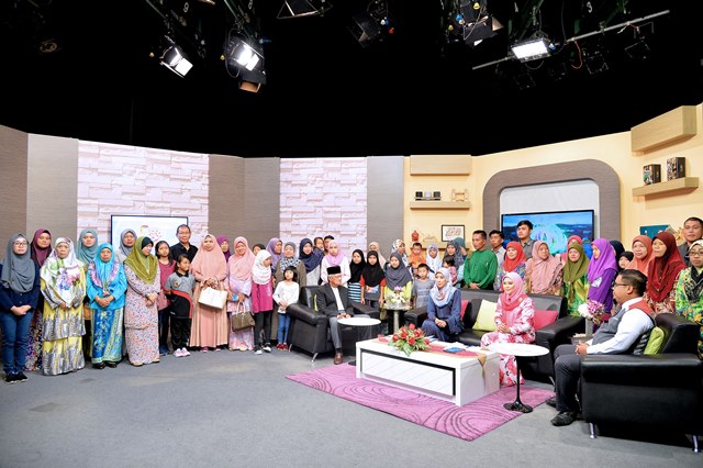 News - “PMB” participants visit government and private...